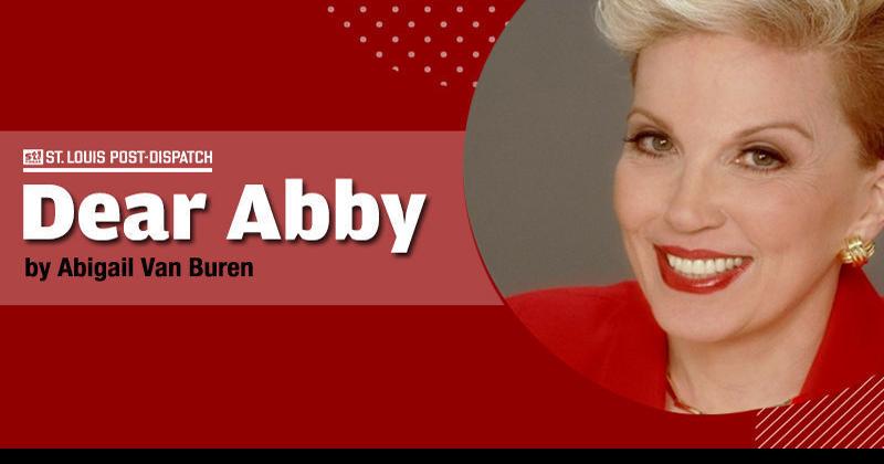 Dear Abby: Boyfriend's 'chatty' habit makes girlfriend jealous