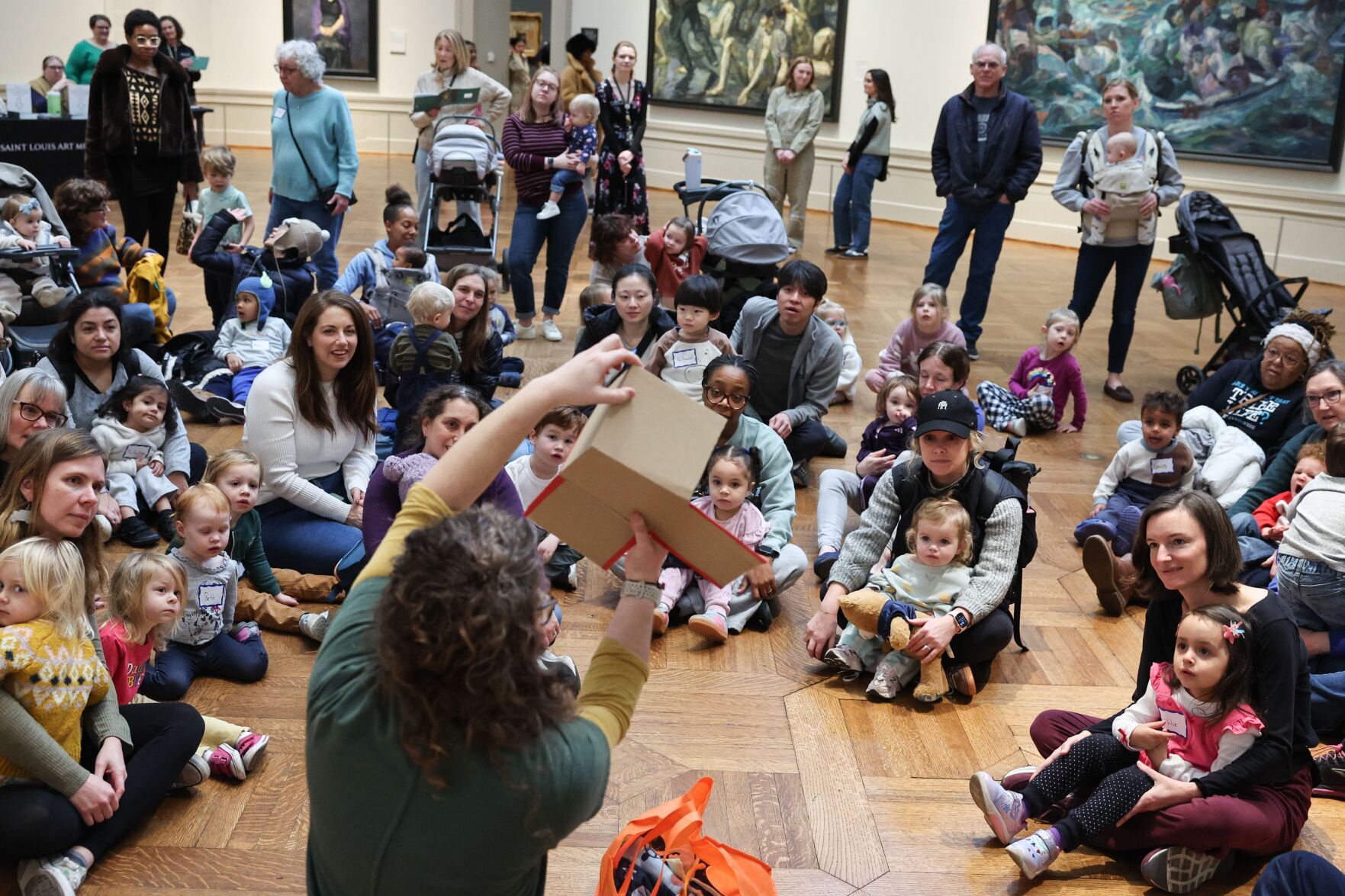 Photos: Metro Theater Company performs 'Groove in the Galleries' at the ...