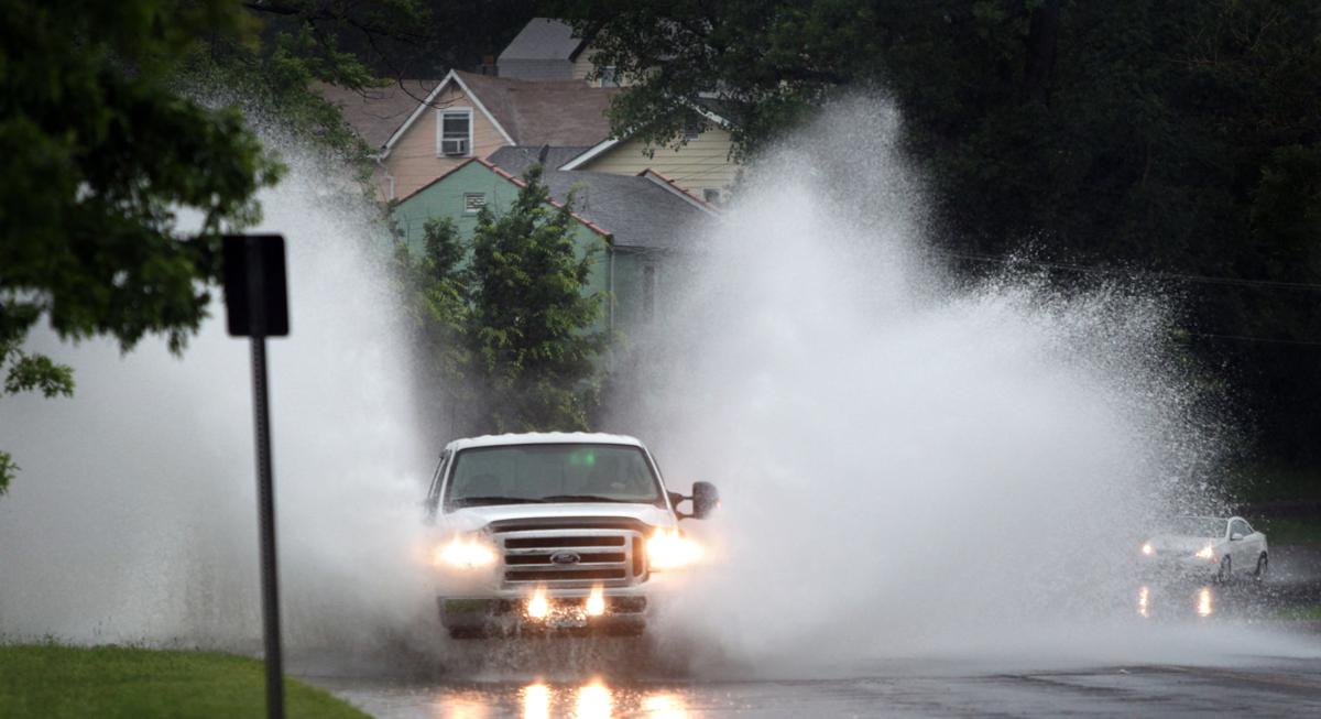 Thunderstorms hit St. Louis Friday; more rain possible Saturday and Sunday