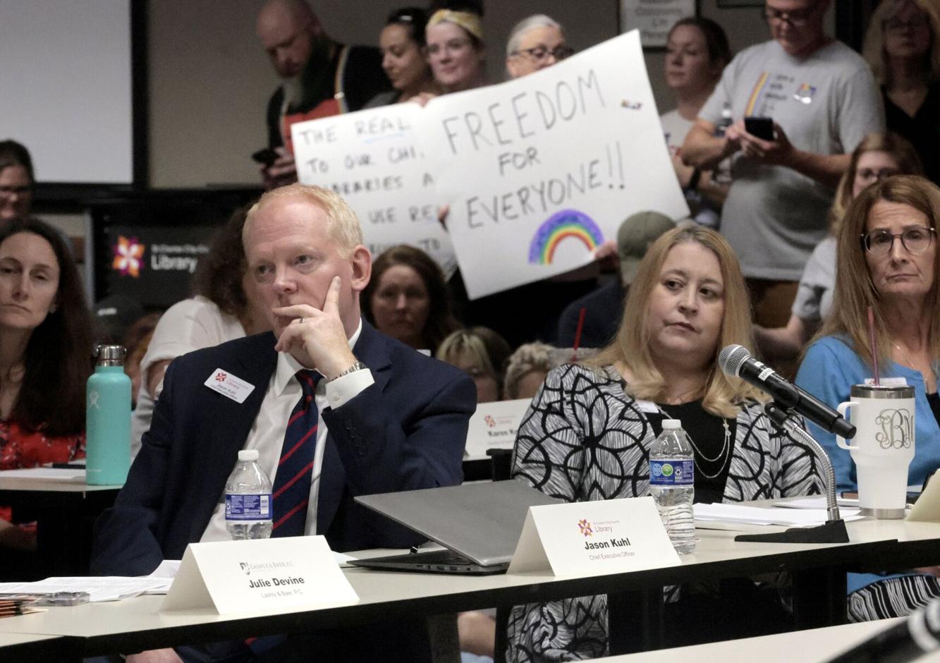 More than 350 people pack St. Charles library meeting in fight over ...