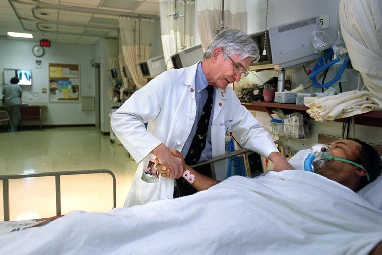 Ken Smith, SLU neurosurgeon who helped people die, has died