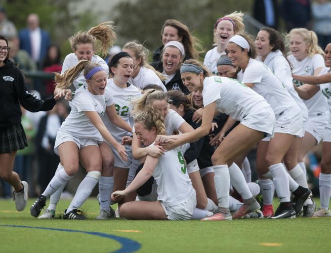 Kelly's stellar effort helps Nerinx Hall end drought against rival St ...