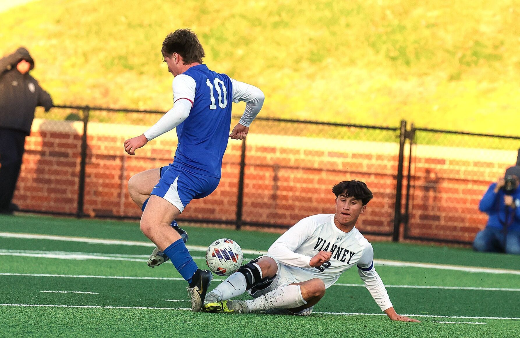 Ladue hits peak performance to shut out Vianney in Class 3 final to win ...