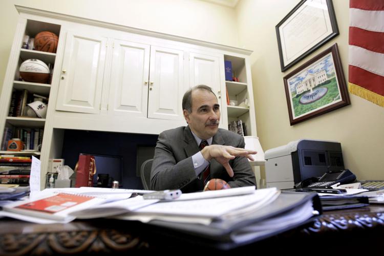 David Axelrod in town to speak to Women's Democratic Forum