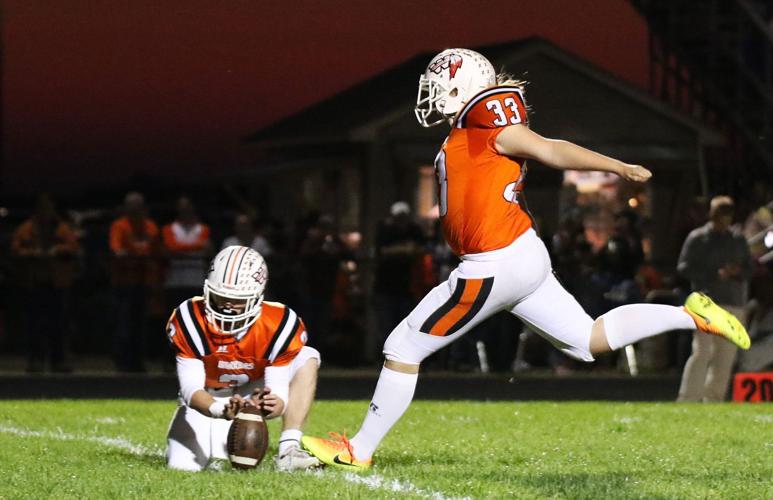 Roundup: Wesclin beats Breese Central, wins first conference title