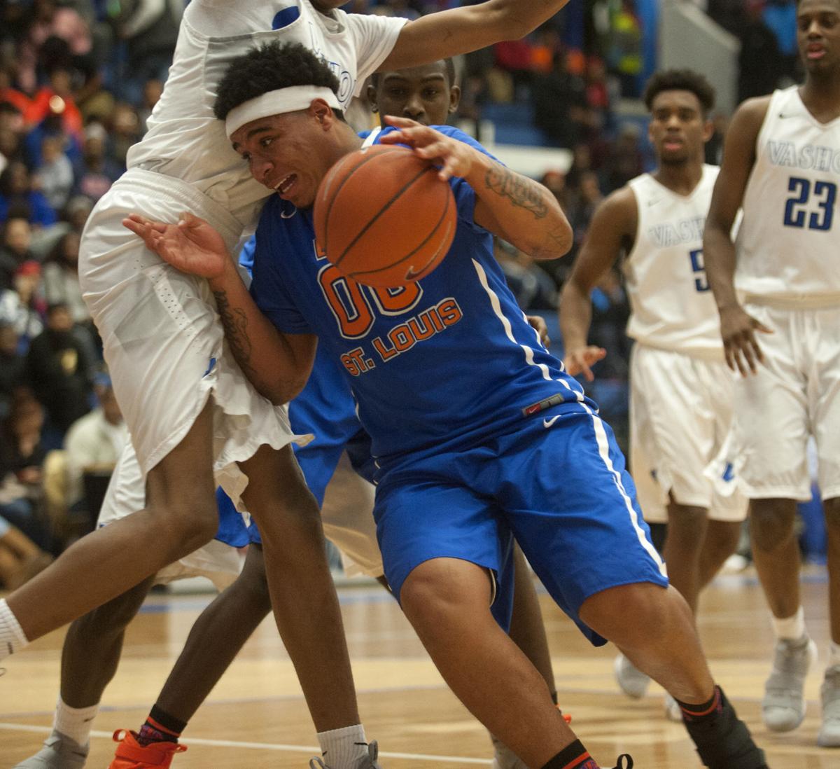 Vashon sprints past East St. Louis in revival of series | Boys ...