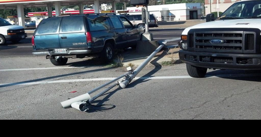 SUV crashes into pole, toppling red-light camera in St. Louis
