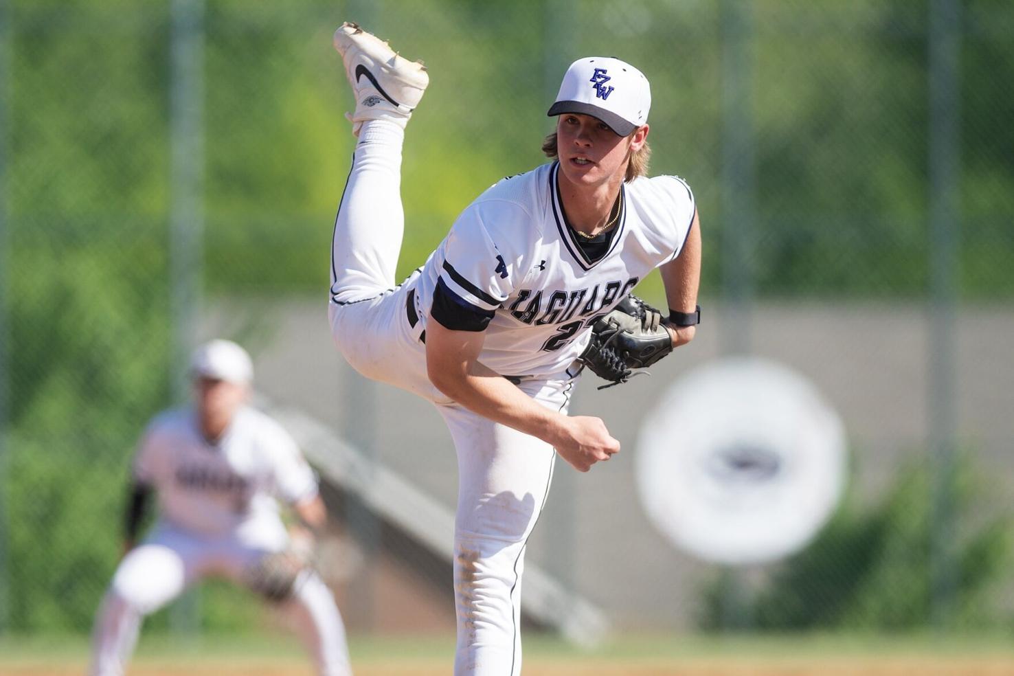 Alex Bryan pitches Howell past Fort Zumwalt West