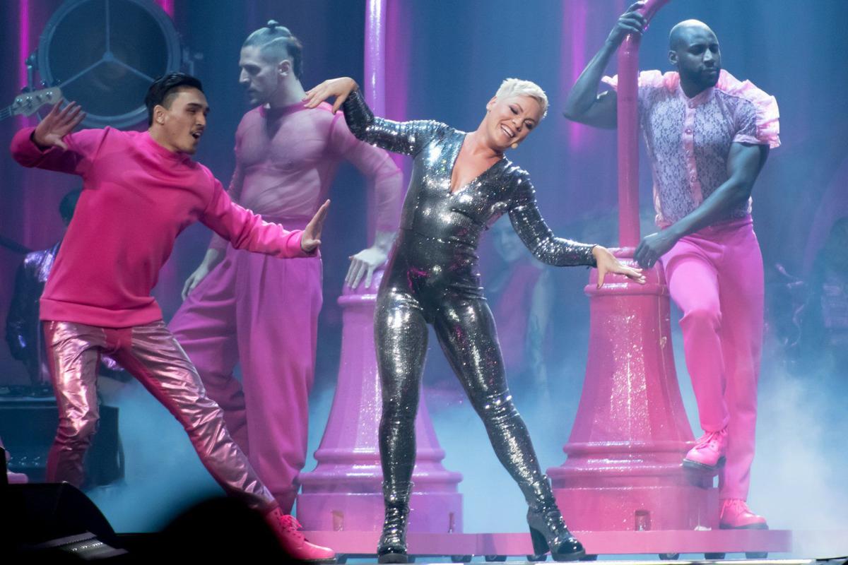 Pink brings aerial acrobatics and more to sold-out show at Scottrade Center