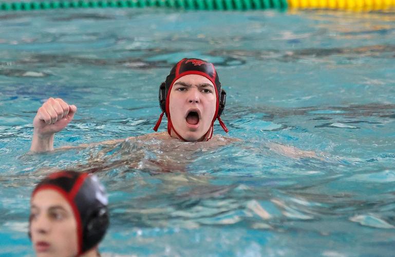 Parkway Central rolls past SLUH to claim first Missouri Water Polo boys ...