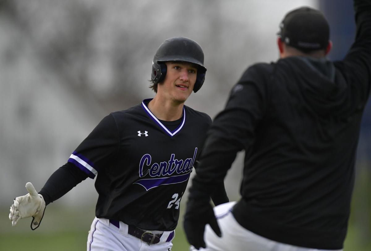 Breese Central swings into stretch run with eyes on postseason glory