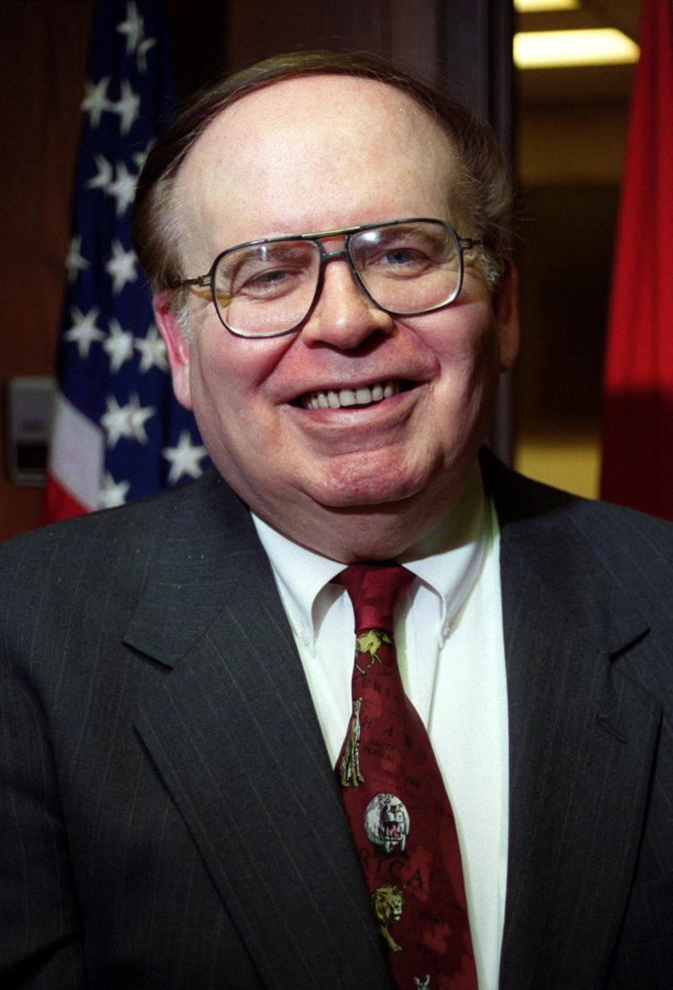 Robert Lowery Sr., former police chief and mayor in Florissant, dies ...