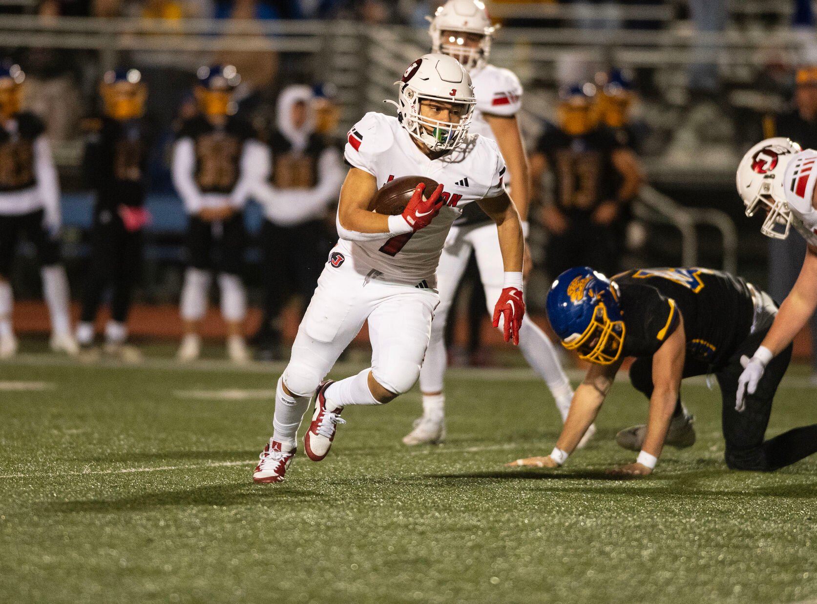 Jackson rolls into Class 6 quarterfinals by ending Seckman's dream season