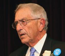 William Kahn dies at 87; integrated Jewish Community Center in 1963