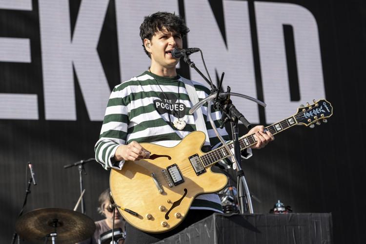 The meticulous Vampire Weekend gets silly at St. Louis show