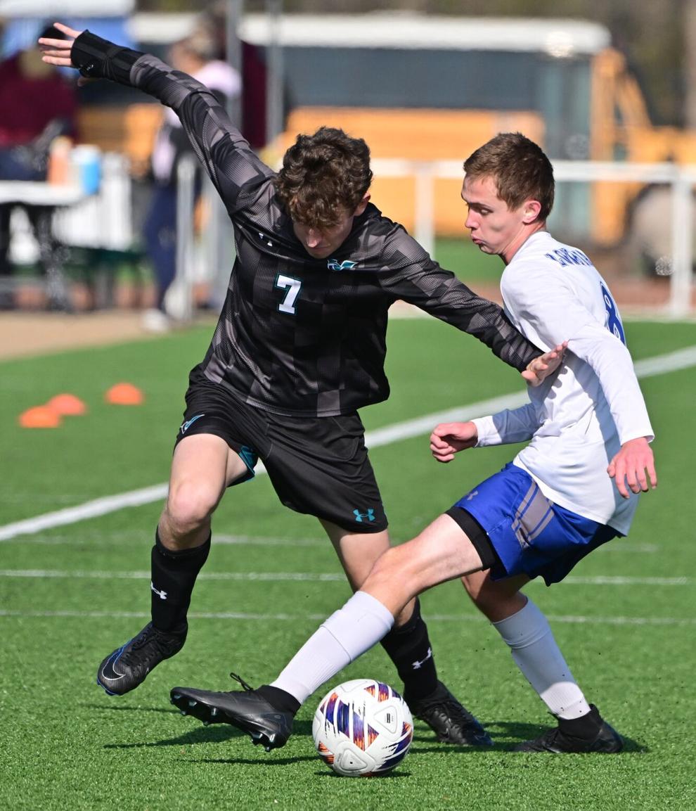 Veritas Christian blanks Lone Jack in Class 1 final for 1st boys soccer ...