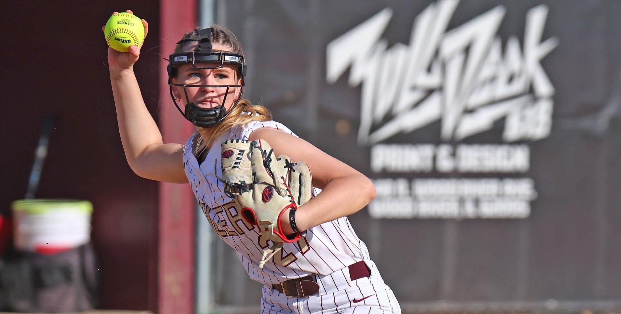 Paige Webb takes over in circle to help Columbia knock off Wood River