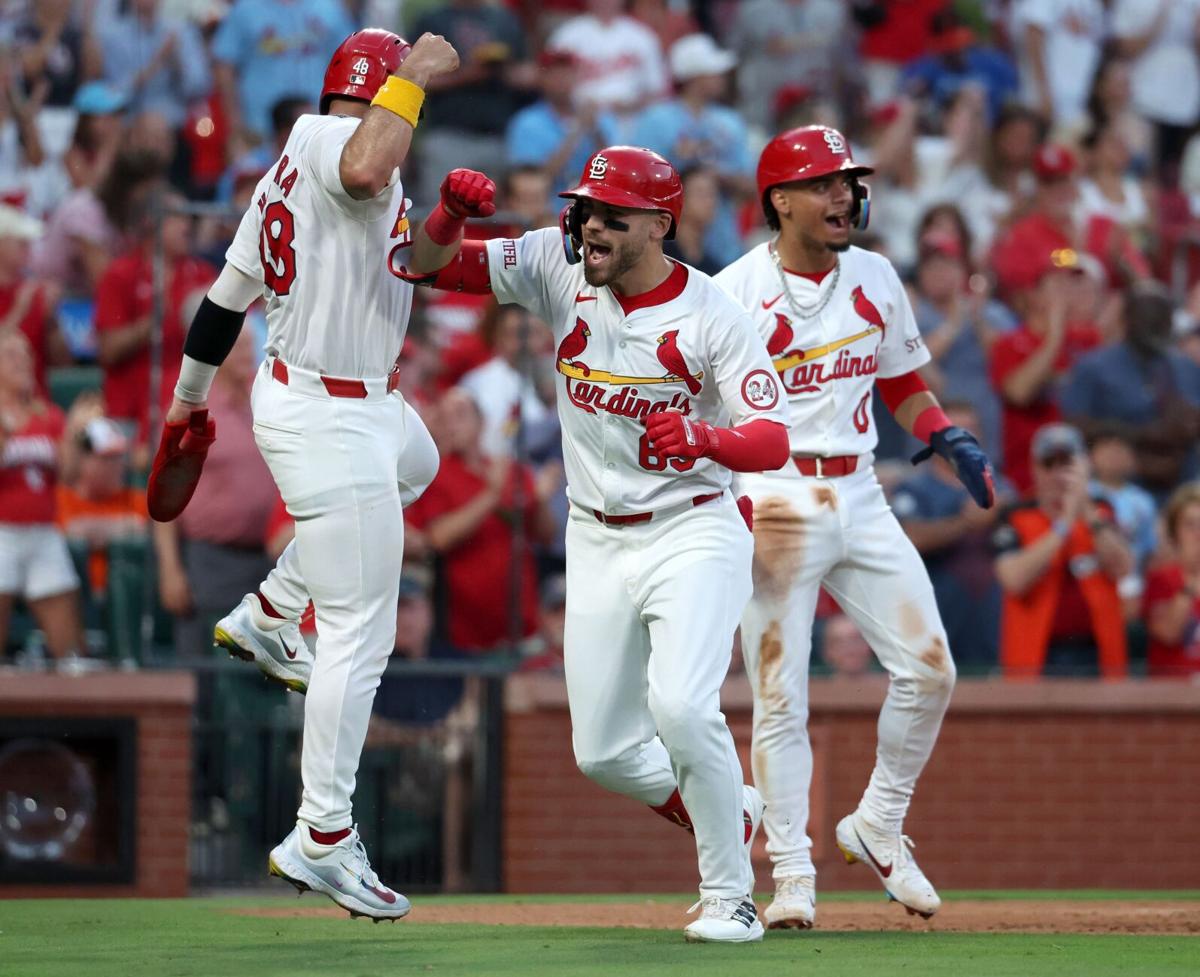 After some close calls, rookie Siani gets first MLB home run