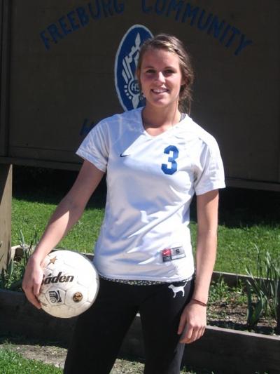 Freeburg’s Ledbetter uses speed, agility to score