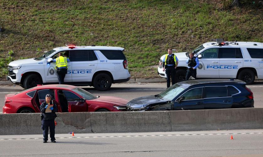 St. Louis police identify injured teen who fled from officer