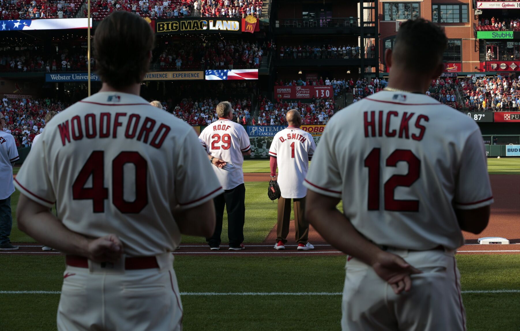 Hochman: After 1982 World Series win, Cardinals fans tore up turf and ...