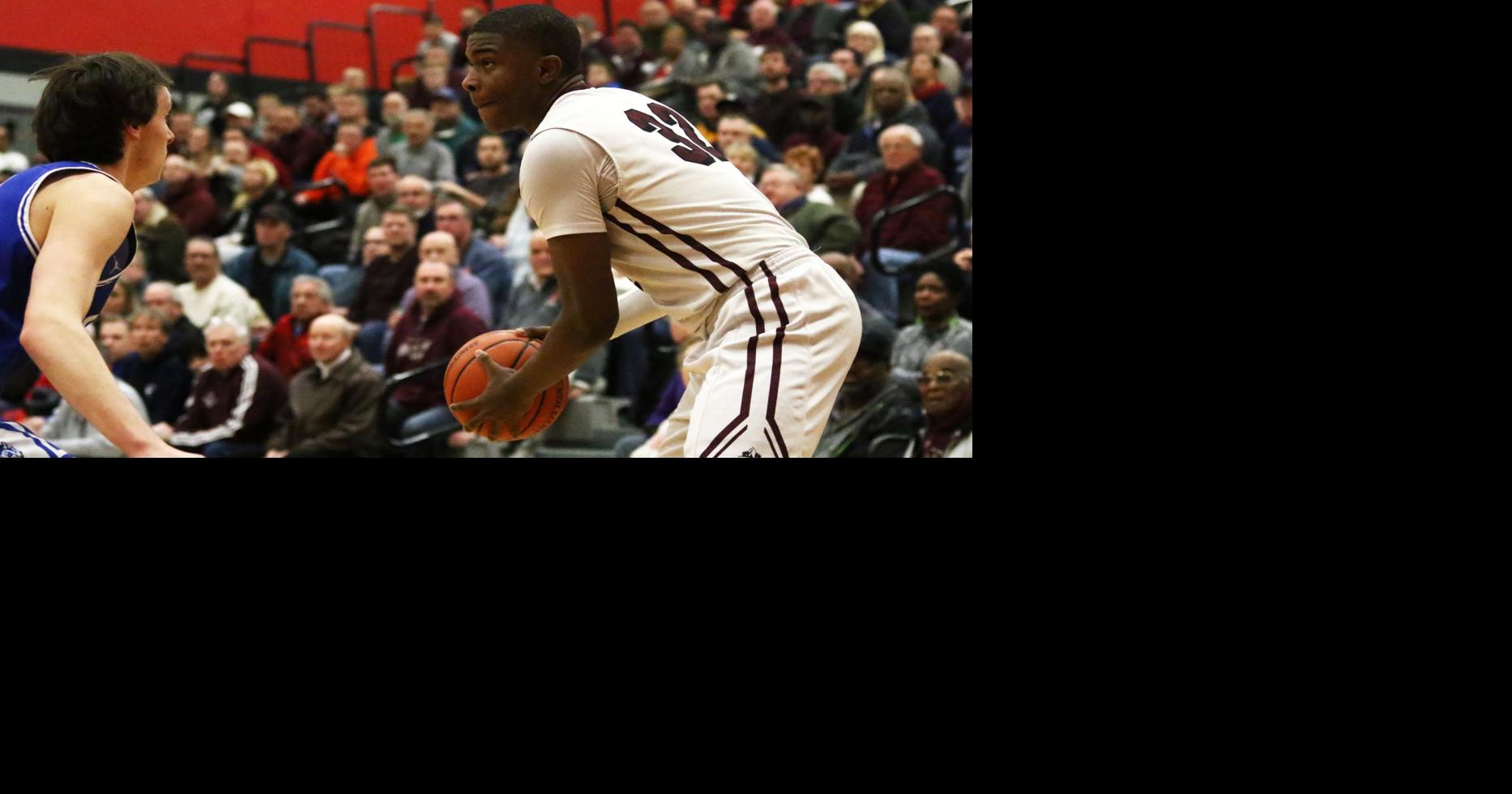 Liddell, Smith help Belleville West overwhelm Quincy in sectional semifinal