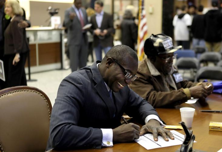 Crowded black mayoral field in St. Louis could dilute vote