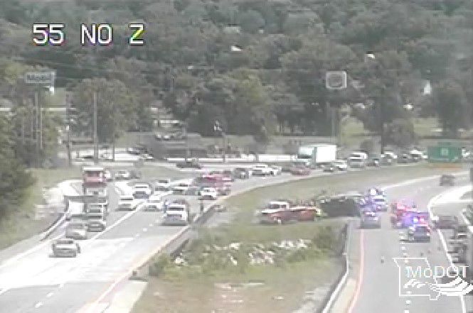 Ambulance involved in crash with injuries on Interstate 55 in Jefferson ...