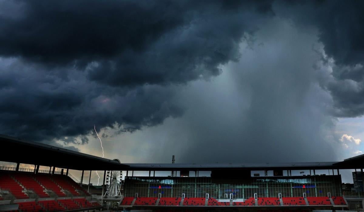 Fast-moving storm with high winds expected to hit St. Louis