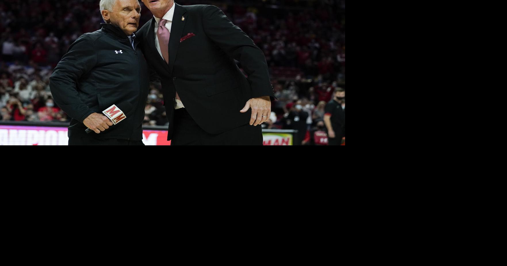 Scott Van Pelt: A look at the ESPN SportsCenter host, broadcaster
