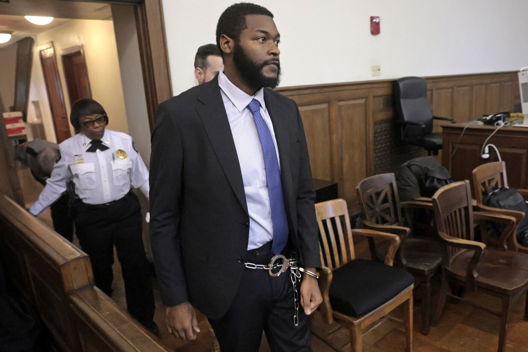 Judge ousts St. Louis sheriff Alfred Montgomery from office