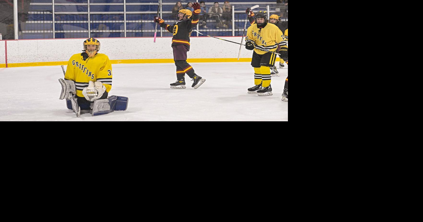 Salthouse scores early to help De Smet knock off Vianney