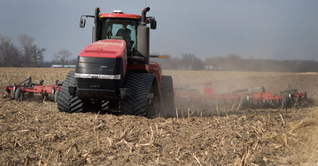 Monsanto's Climate Corp. unit to build farm-sensor network