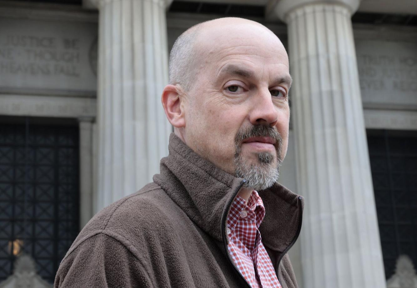 Man who was arrested and never charged suing Chesterfield