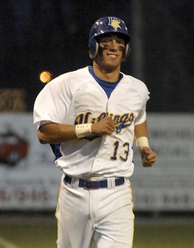 Unbeaten Francis Howell tops Fort Zumwalt East in Midwest Classic final