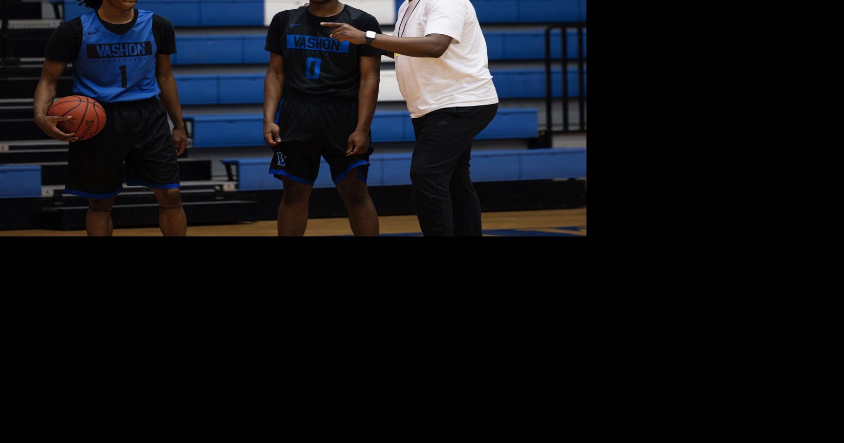 New voice, same standards for Vashon under new head coach Jimmy McKinney