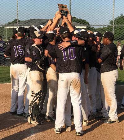 Fort Zumwalt West captures first district title since 2013