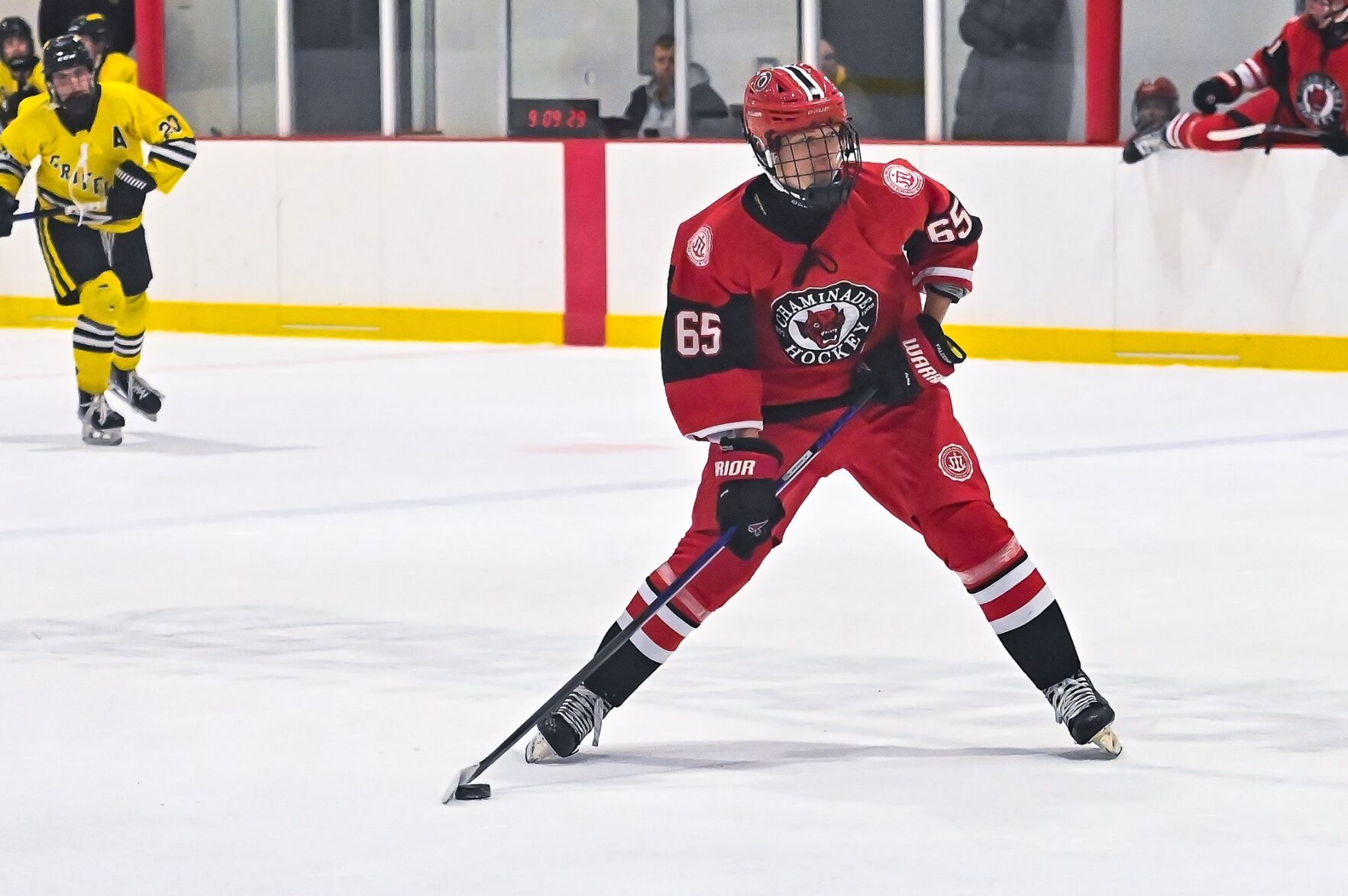 Chaminade rallies in third period to edge Vianney