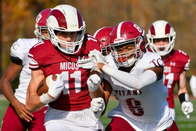 St. Dominic Crusaders at MICDS Rams