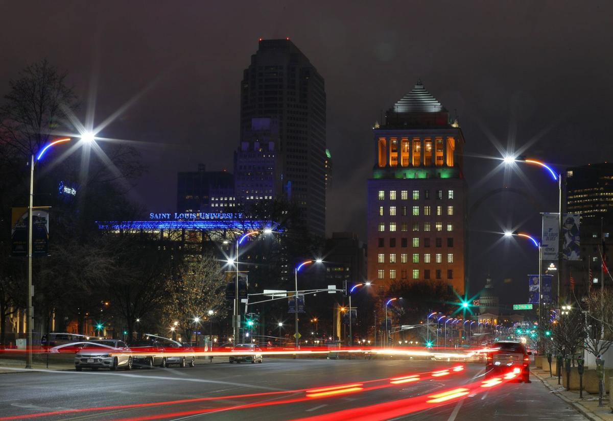 500 more ‘smart’ streetlights installed in downtown St. Louis