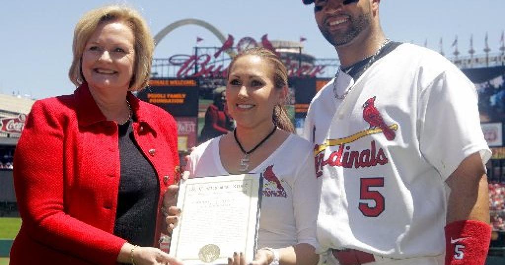 Guess who's coming to dinner? In Decatur, it's Albert & Dee Dee