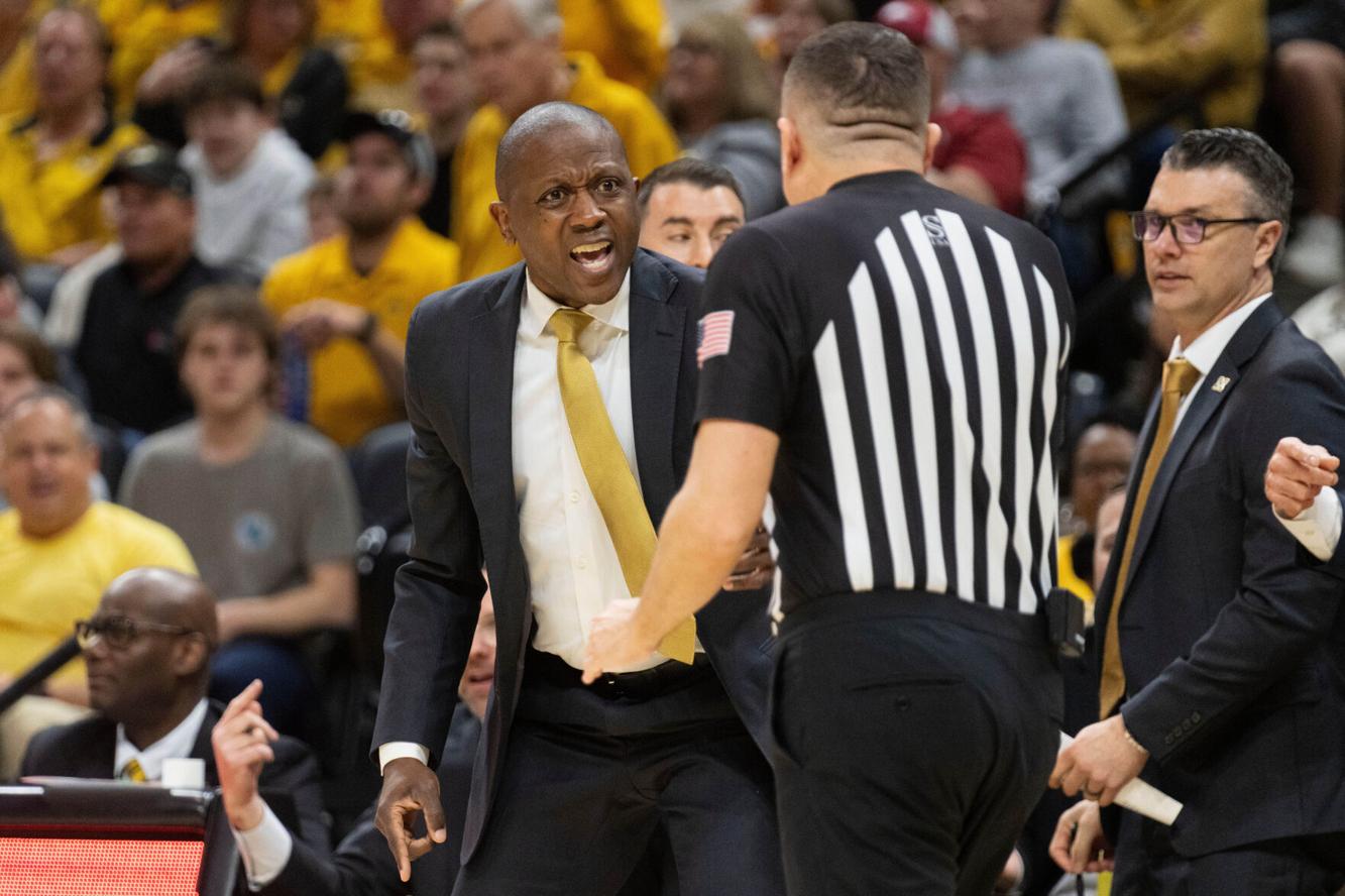 Mizzou men's basketball drops regular-season finale to No. 20 Arkansas ...