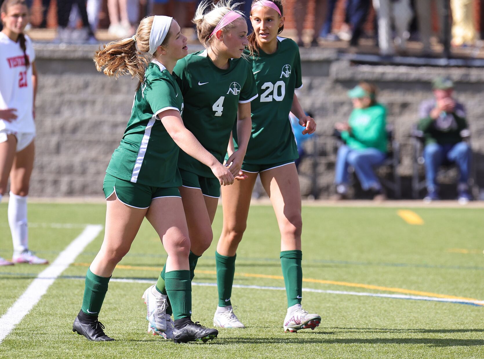 Nerinx Hall comes up big on 'Mil Day' with shutout of Visitation
