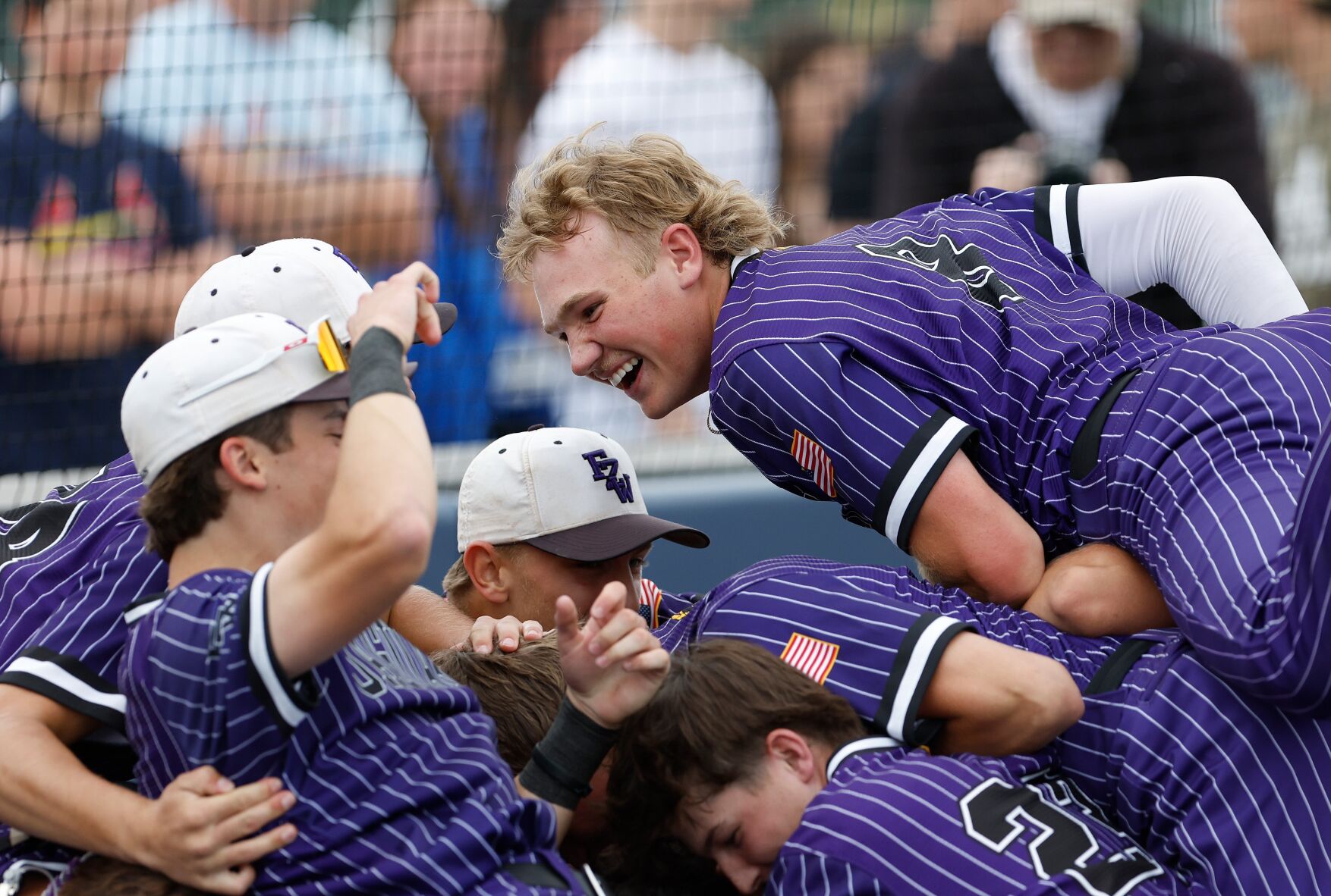 Class 6 District 4 baseball final: Fort Zumwalt West 5, Francis Howell 2
