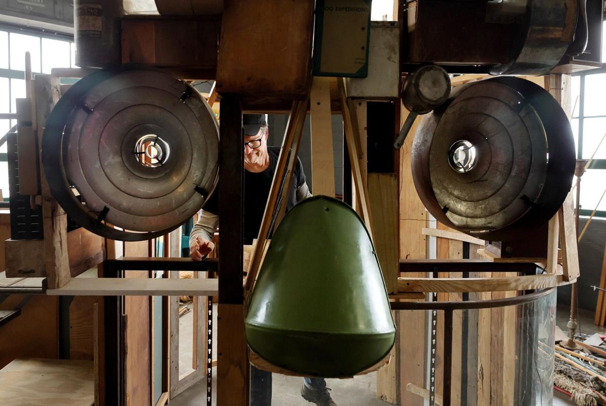 Objects from St. Louis' City Museum find their way to new sculpture there