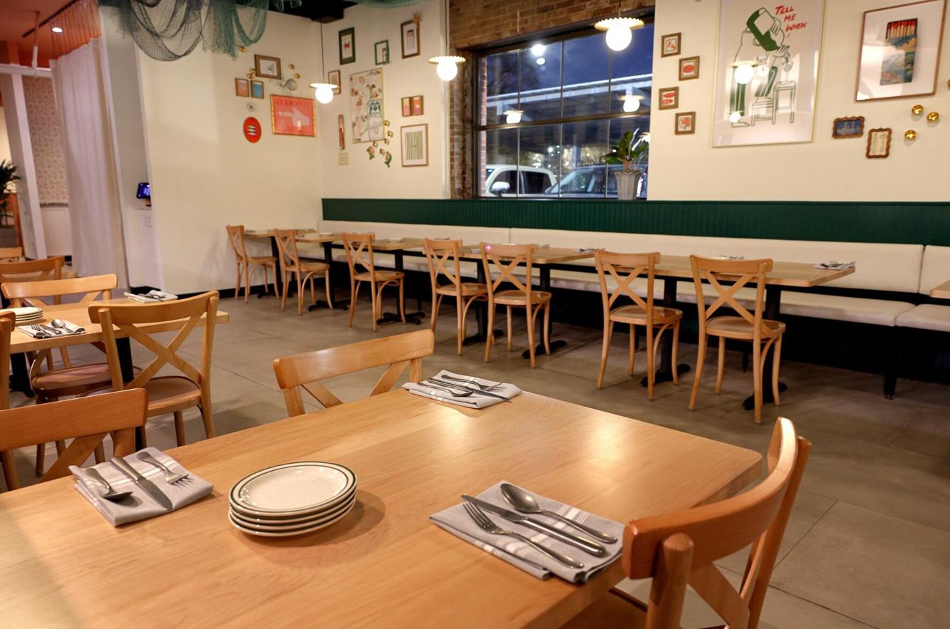 Extra Wavy restaurant in St. Louis dazzles with seafood