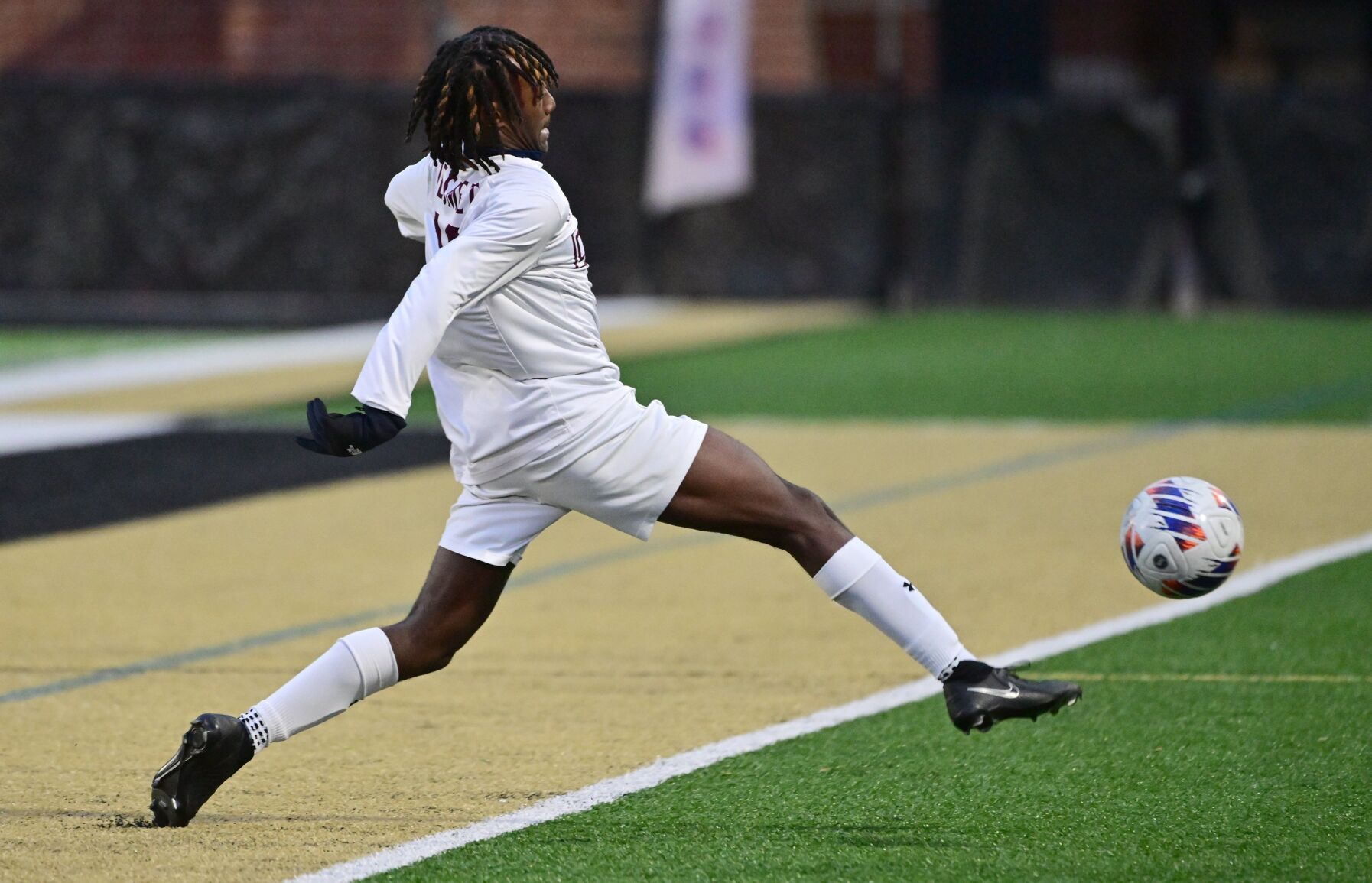 De Smet dethrones 3-time defending boys soccer state champ Rockhurst to ...