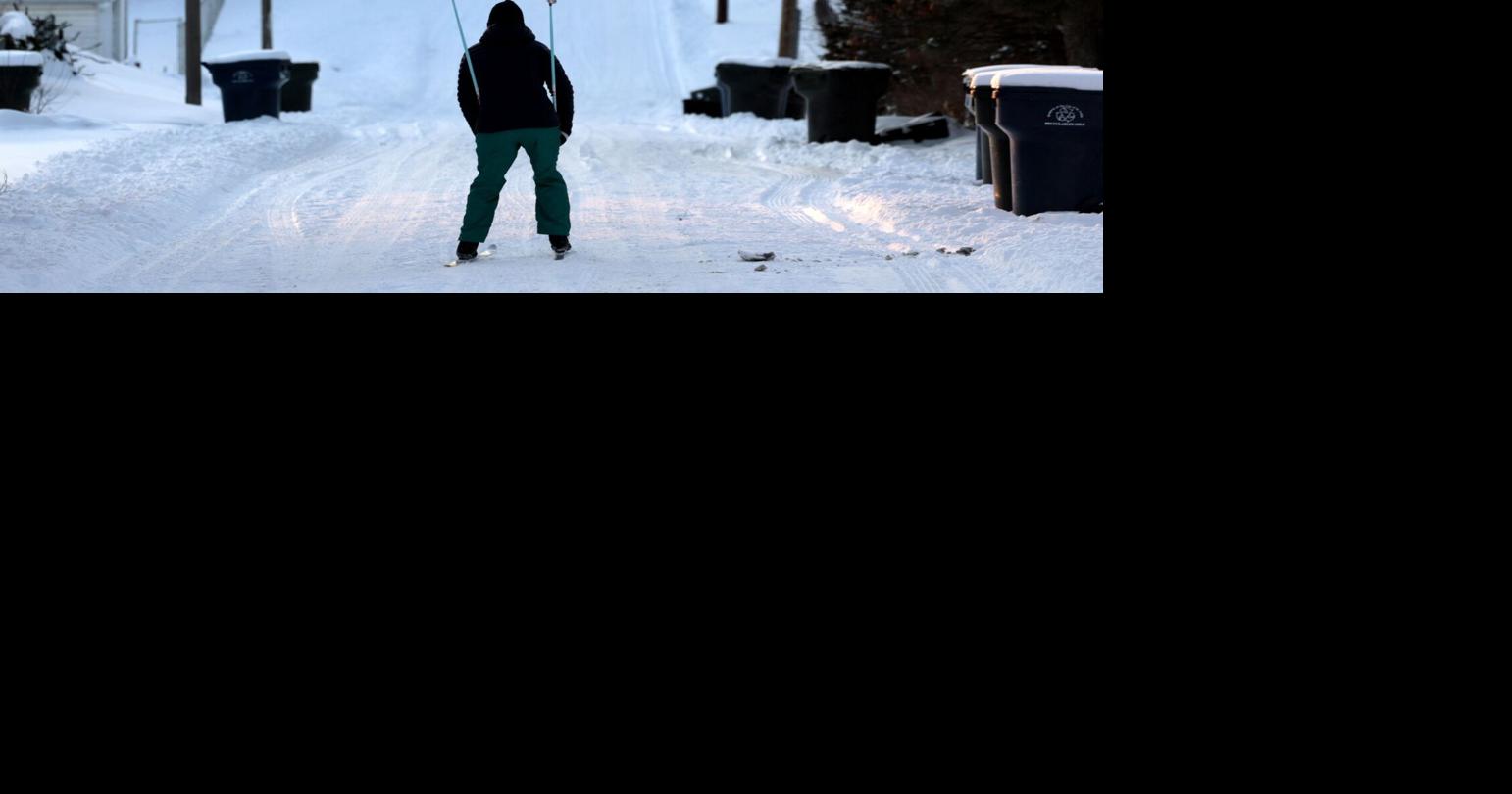 Snowplowing in St. Louis is on track, official says