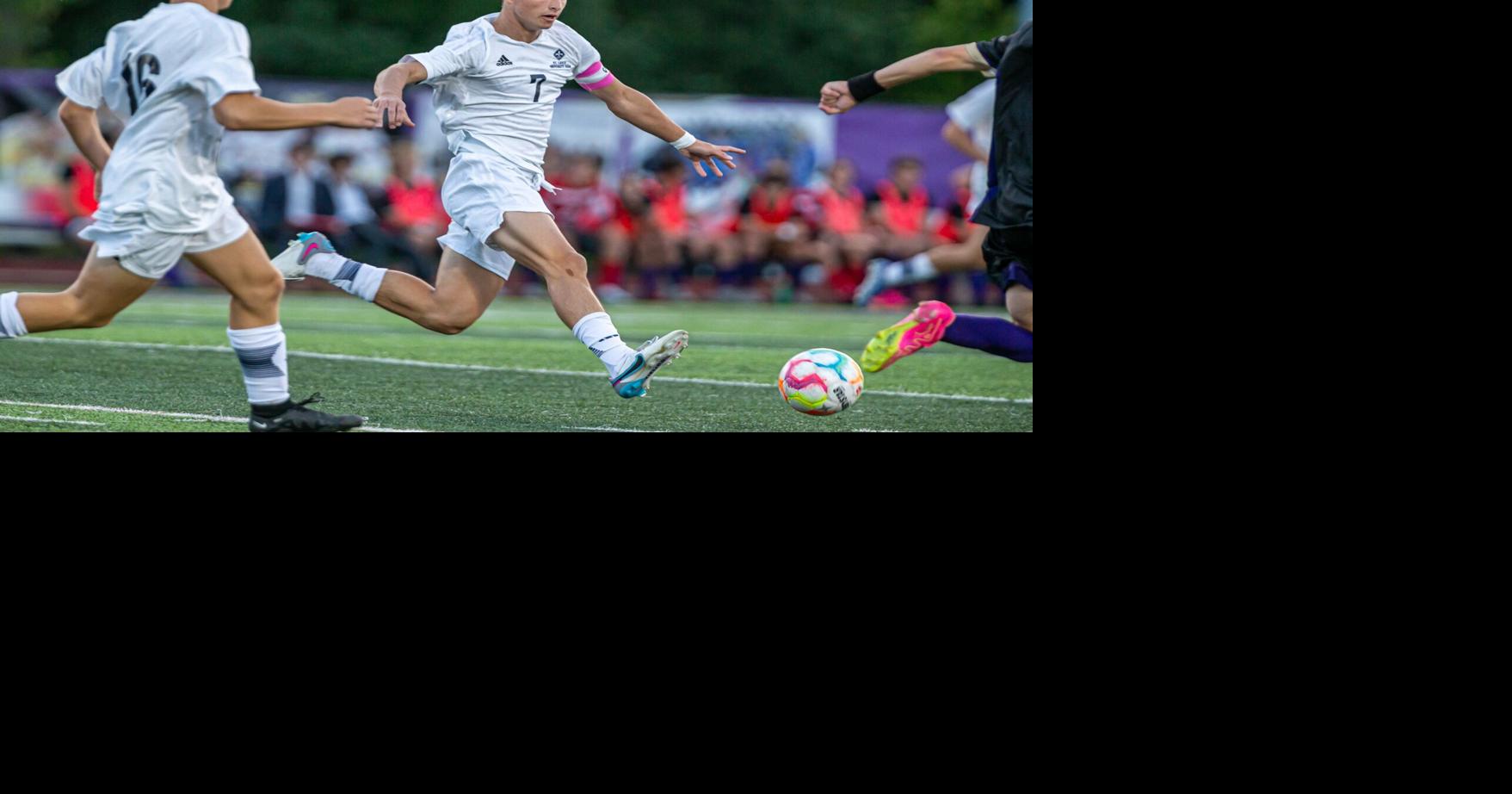 Grant Locker's blast propels SLUH to win over tournament host CBC