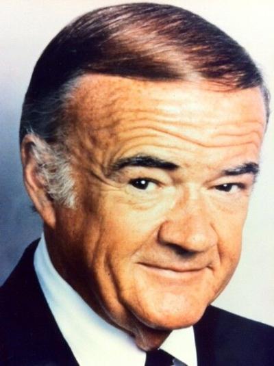 Michael J. Roarty dies; oversaw famous A-B ad campaigns